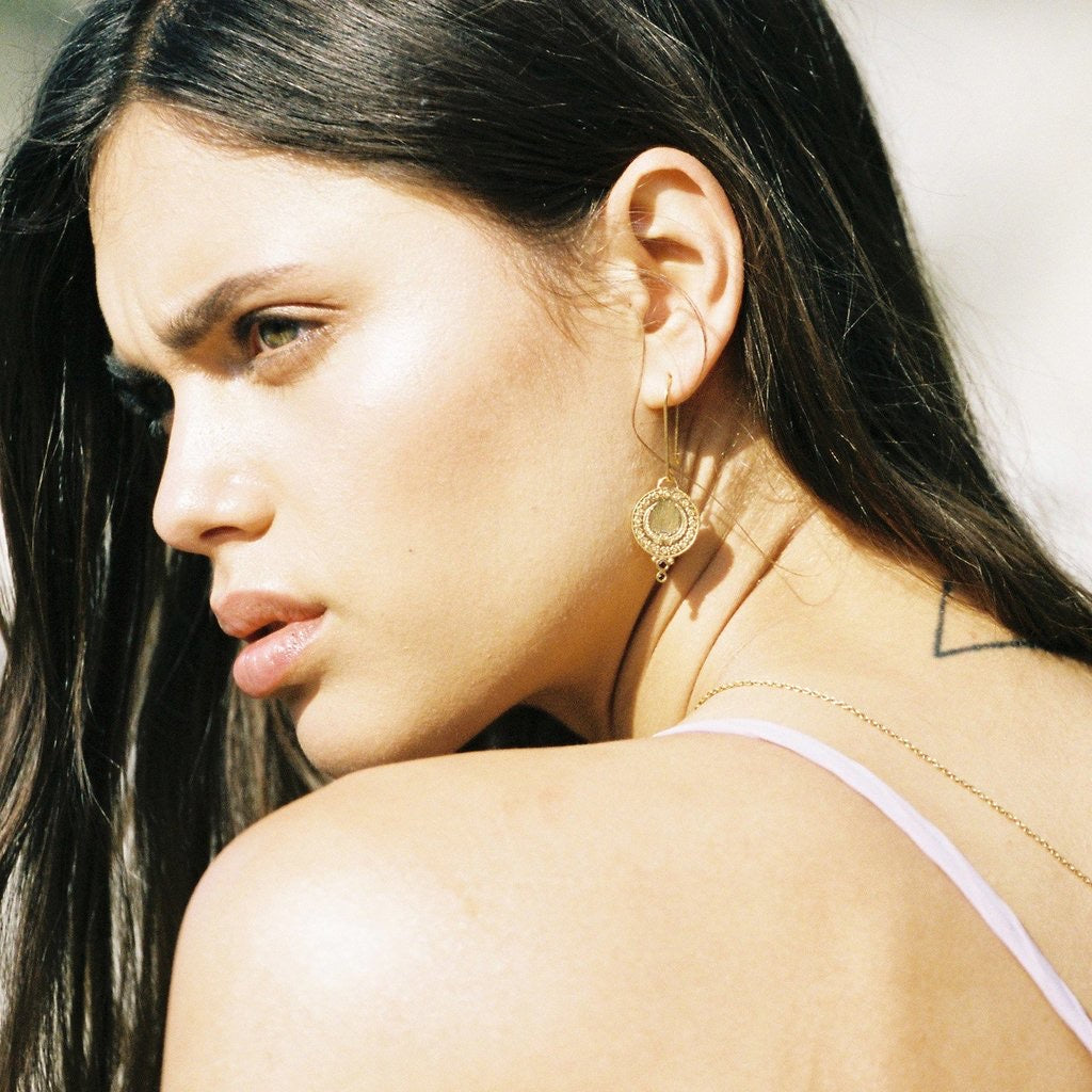 TEMPLE OF THE SUN: ARIANA EARRINGS - GOLD – moss grotto